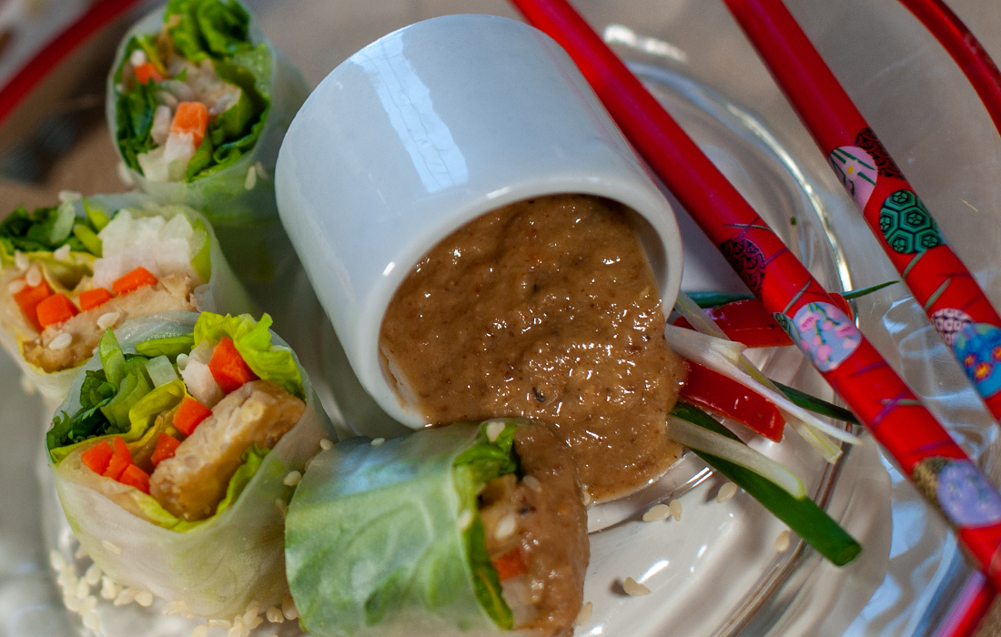 Fresh Rolls with Tamarind-Pomegranate Tempeh and Peanut Dipping Sauce ...