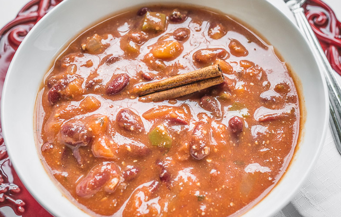 Chili with Apples and Almonds | DrFuhrman.com